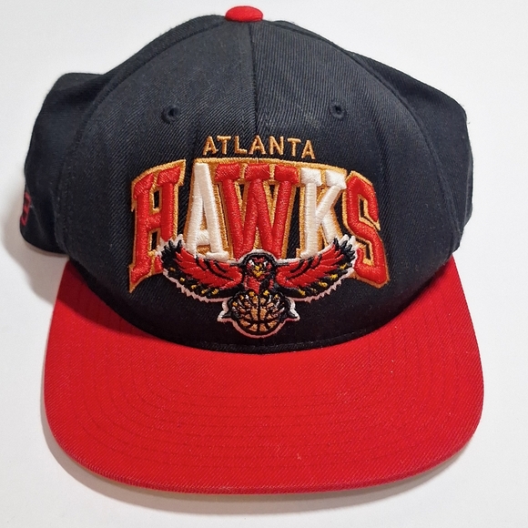 Mitchell & Ness | Accessories | Atlanta Hawks Vintage Logo Athletic Nba ...